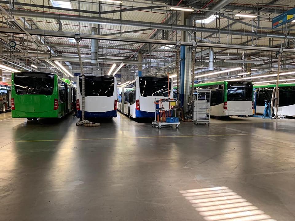 بالصور..النقل المصرية تبحث مع "مرسيدس" إنشاء خطوط نقل سريعة - معلومات مباشر