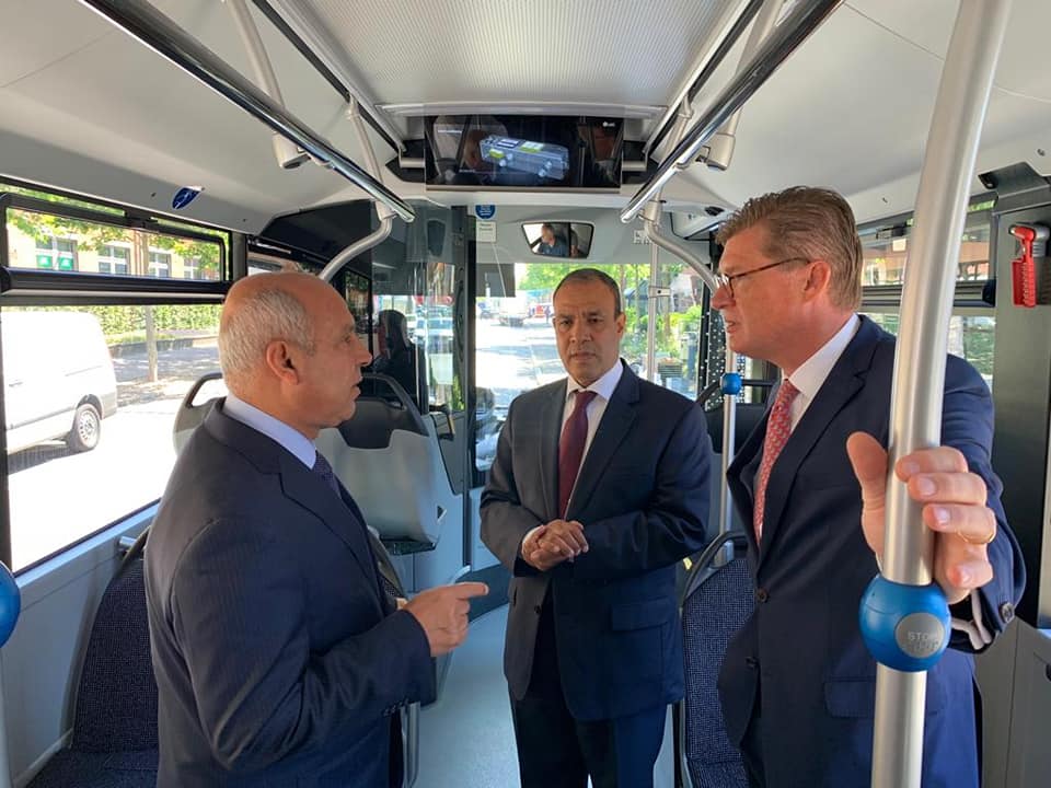 بالصور..النقل المصرية تبحث مع "مرسيدس" إنشاء خطوط نقل سريعة - معلومات مباشر