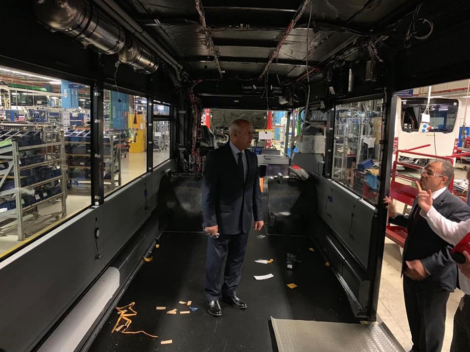 بالصور..النقل المصرية تبحث مع "مرسيدس" إنشاء خطوط نقل سريعة - معلومات مباشر