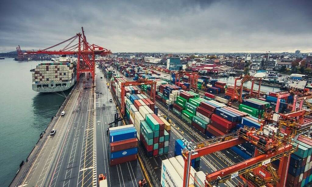 Maersk acquires majority stake in DP World's Jeddah terminal - Mubasher ...